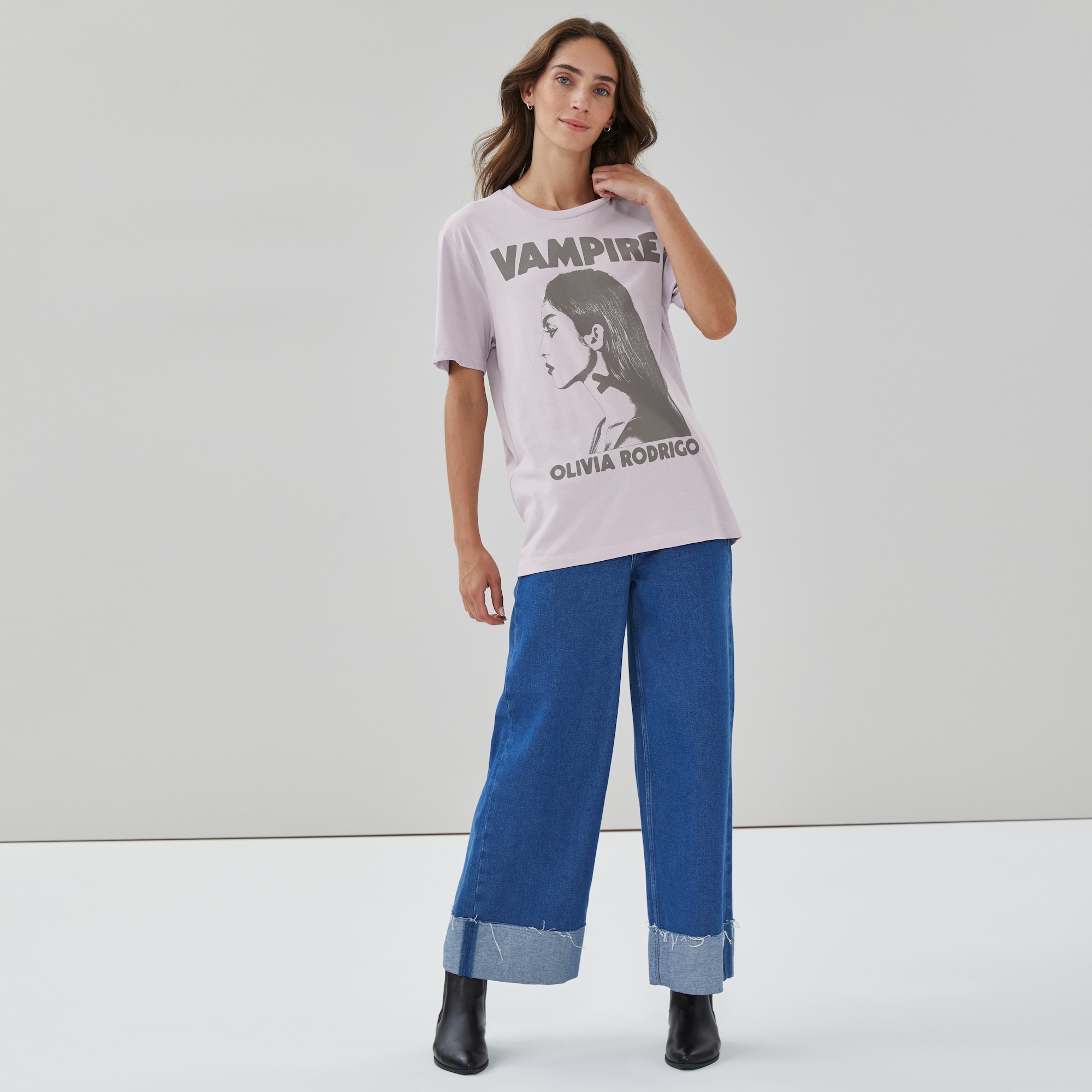 11 Olivia Rodrigo Outfit Ideas - MANHATTAN SOCIETY